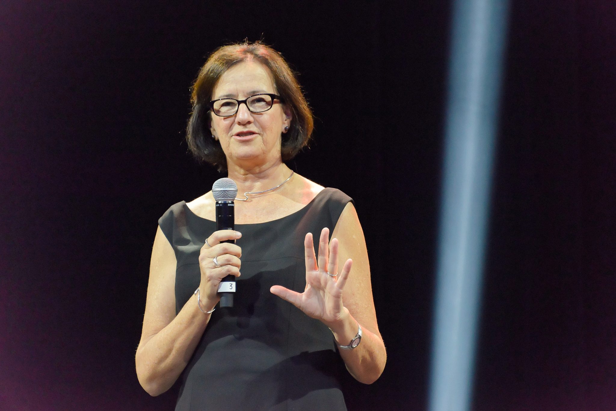 Doctor Honoris Causa ‒ Organization and identity ‐ EPFL