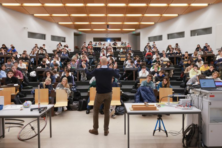 Sustainability in education ‒ Sustainability ‐ EPFL