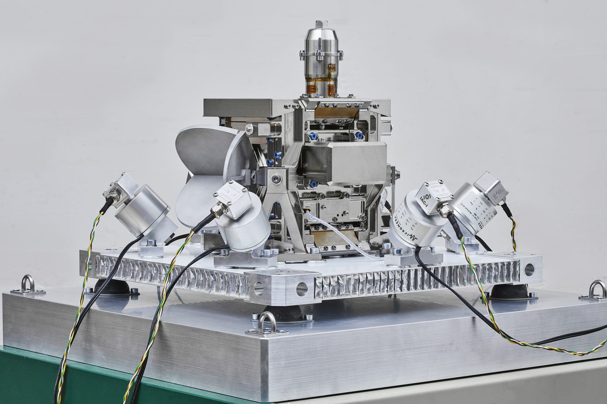 Vibration Control in Satellites ‒ SCI-STI-AK ‐ EPFL