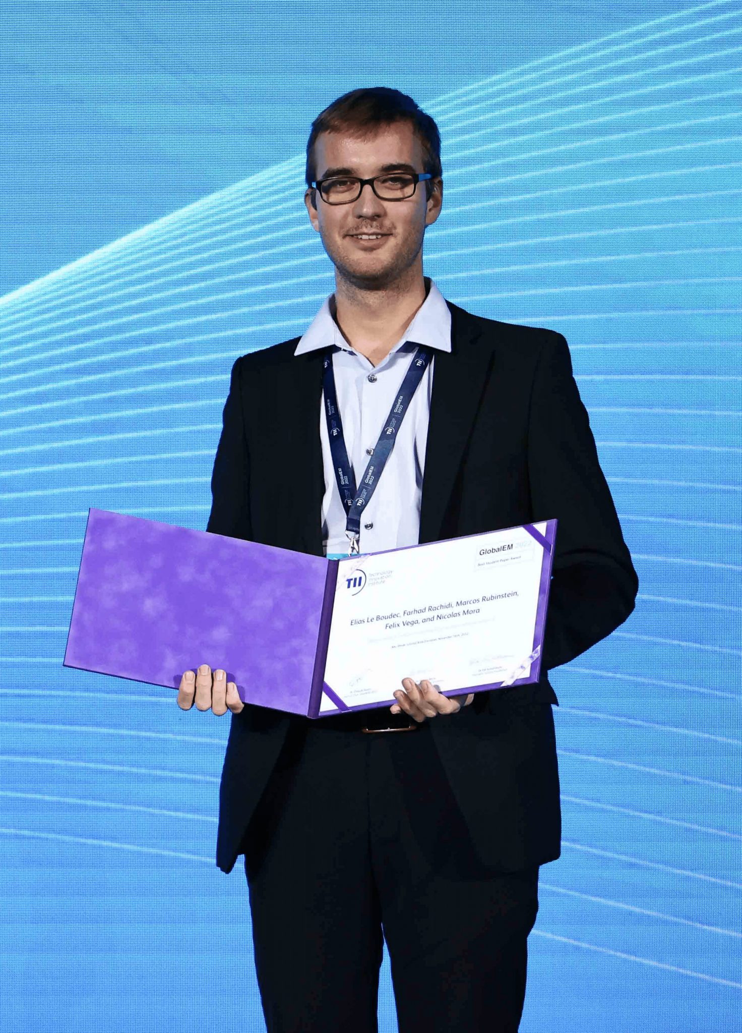 Elias Le Boudec receives the Best Student paper Award ‒ EMC LAB ‐ EPFL