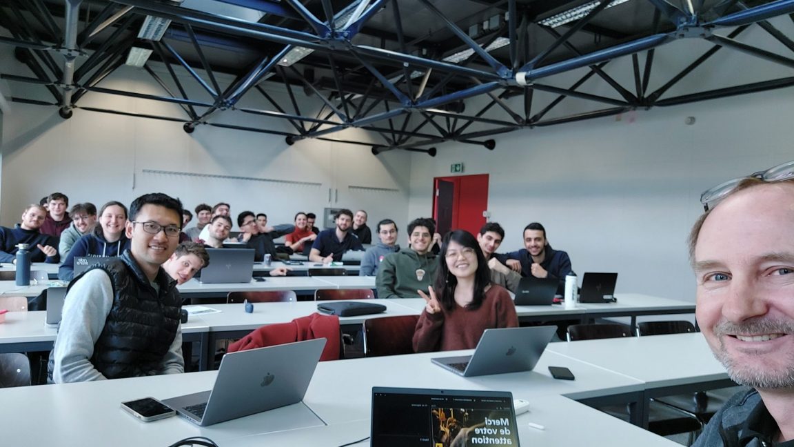 Lab Life ‒ HOMES ‐ EPFL