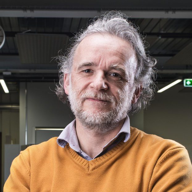 Team ‒ LAS ‐ EPFL