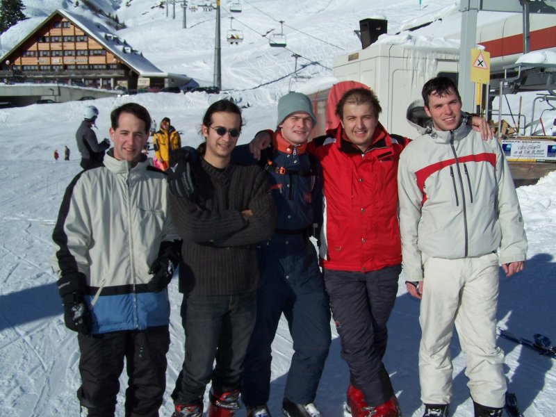 Off work ‒ LASPE ‐ EPFL