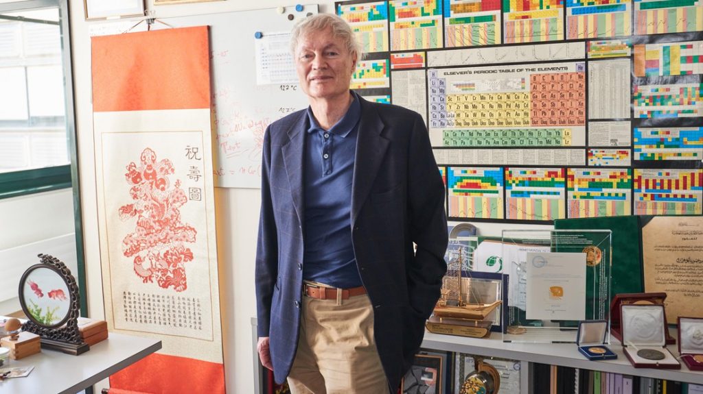 Prof. Michael Graetzel ‒ LPI ‐ EPFL