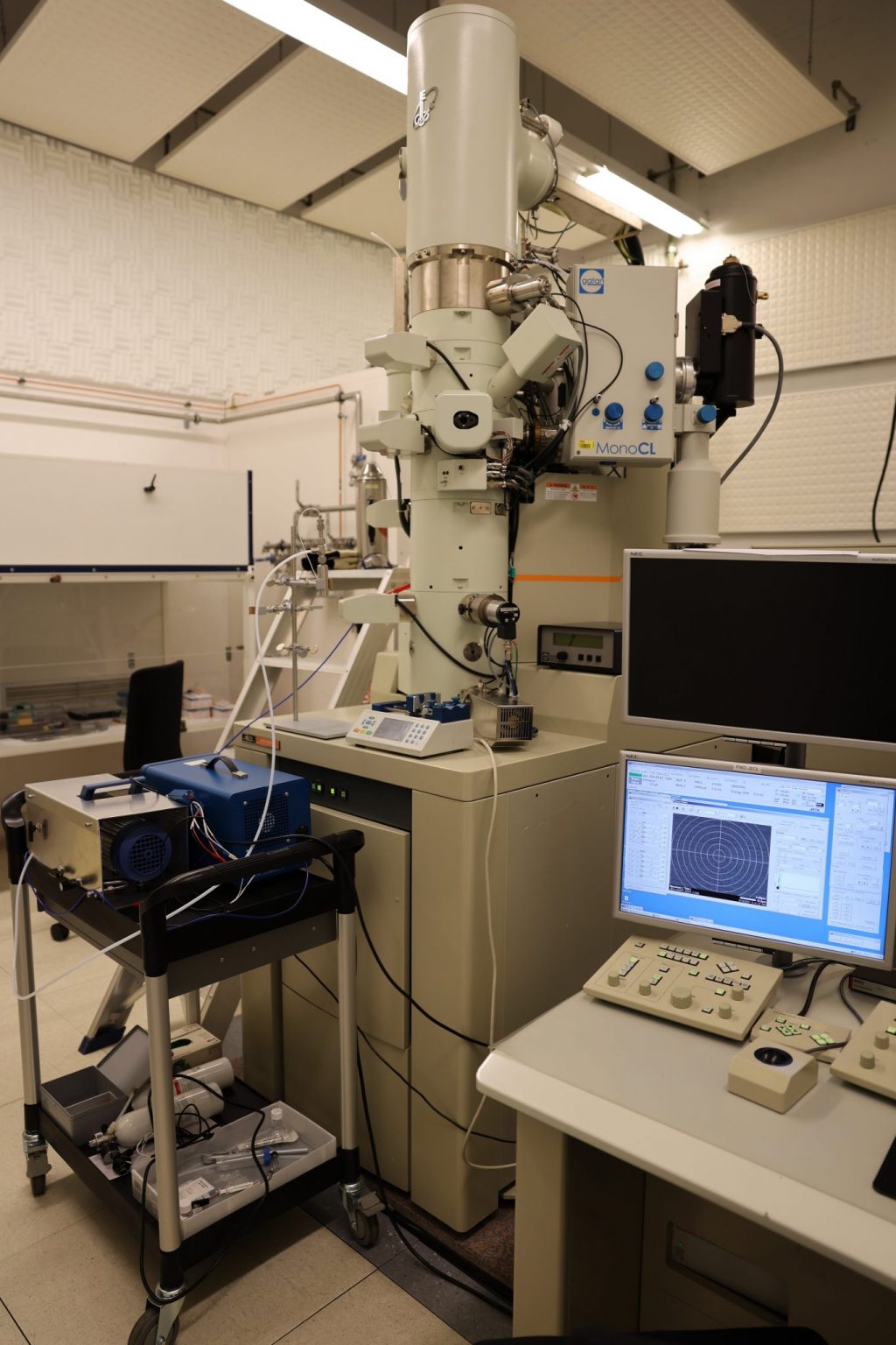 JEOL 2200FS ‒ CIME ‐ EPFL