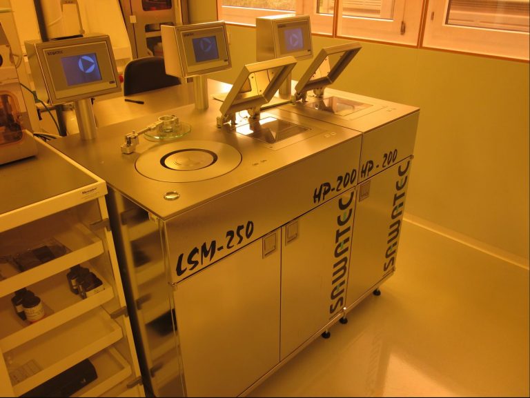 Photolithography ‒ Center of MicroNanoTechnology CMi ‐ EPFL