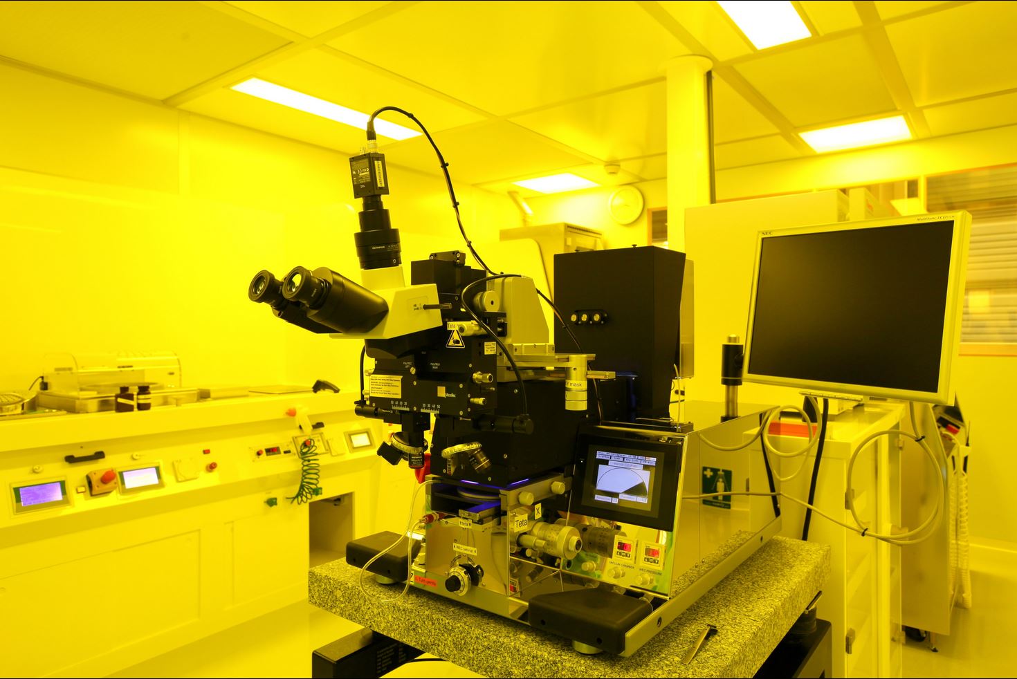 Photolithography ‒ Center of MicroNanoTechnology CMi ‐ EPFL