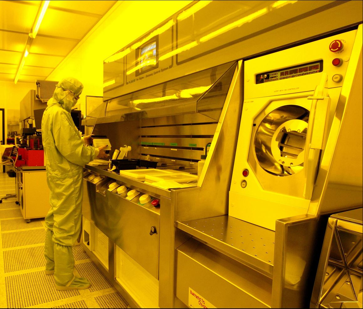 Photolithography ‒ Center of MicroNanoTechnology CMi ‐ EPFL