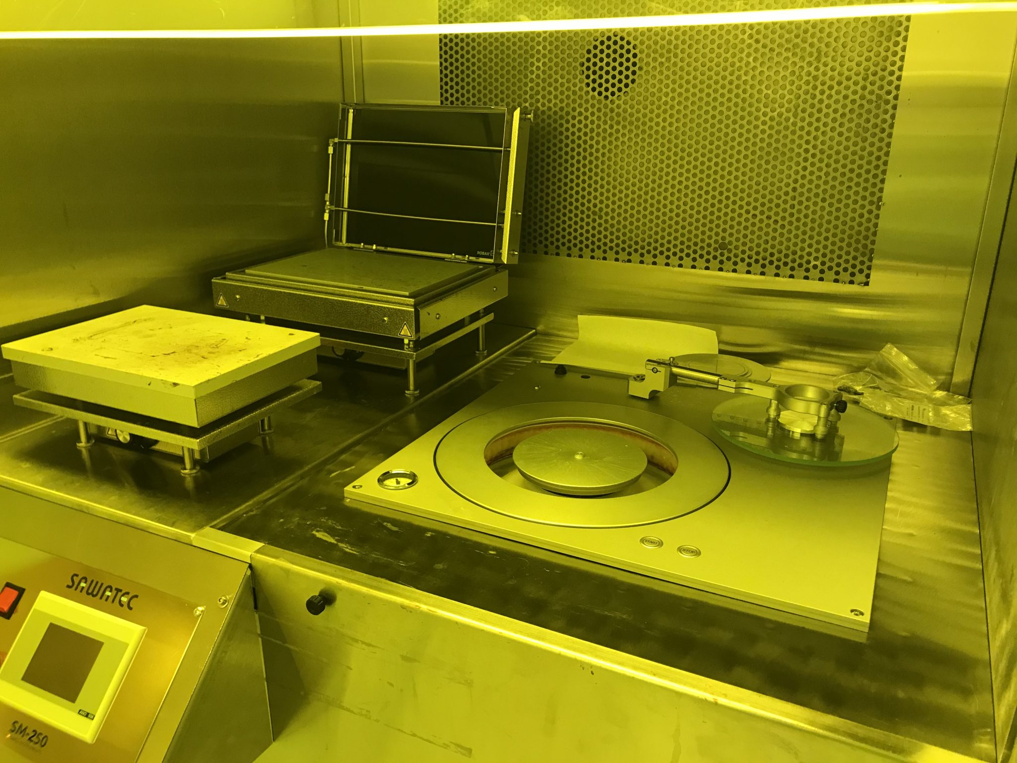 Photolithography ‒ Center of MicroNanoTechnology CMi ‐ EPFL