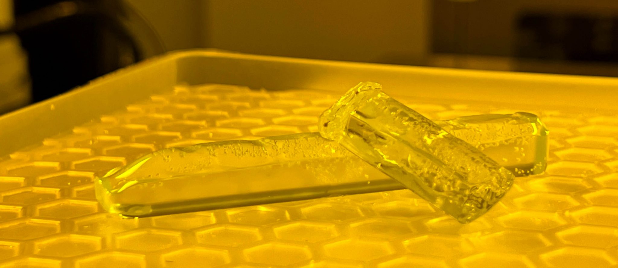 Quick stick 135 ‒ Center of MicroNanoTechnology CMi ‐ EPFL