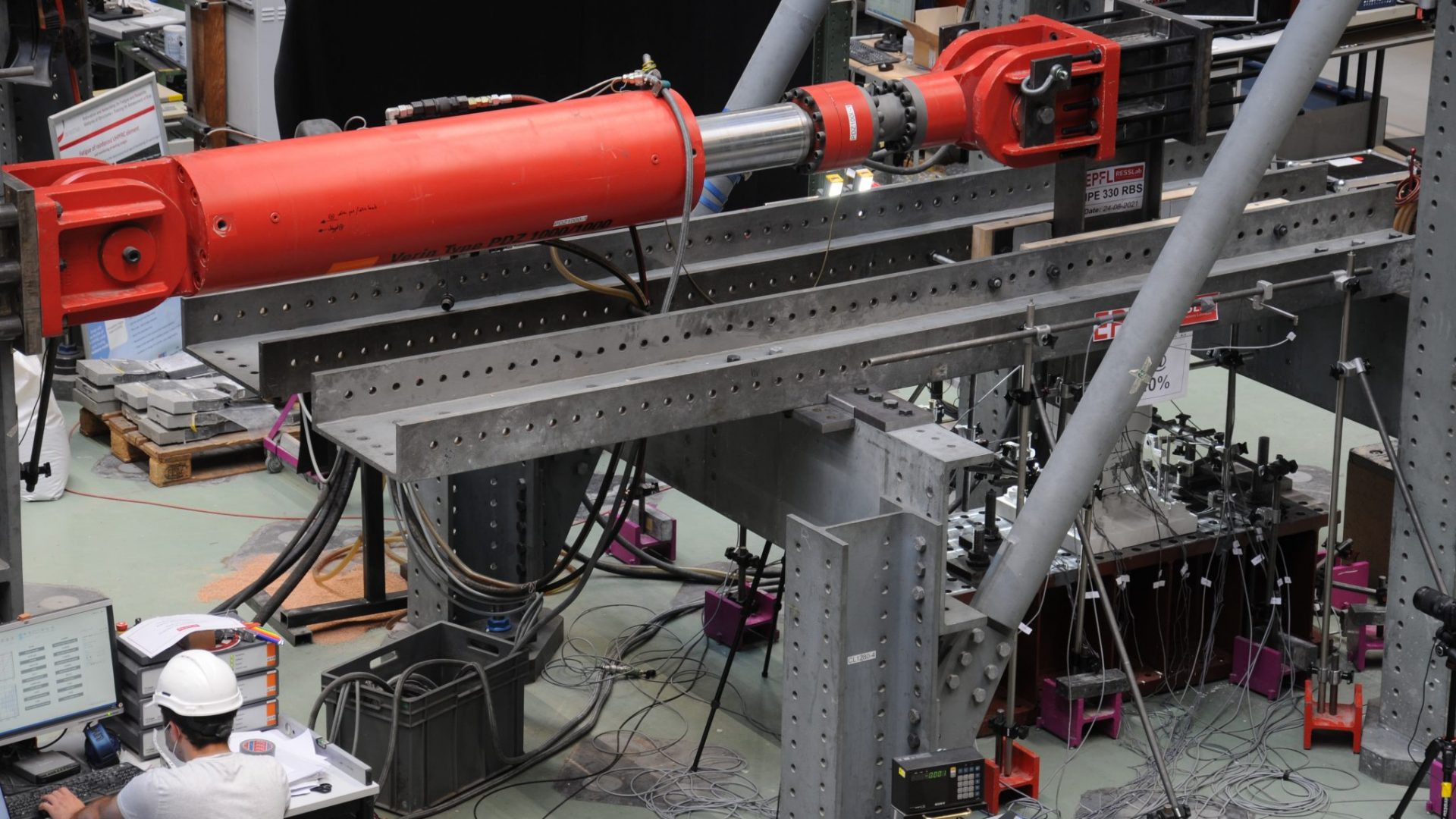 Platforms and services ‒ ENAC ‐ EPFL